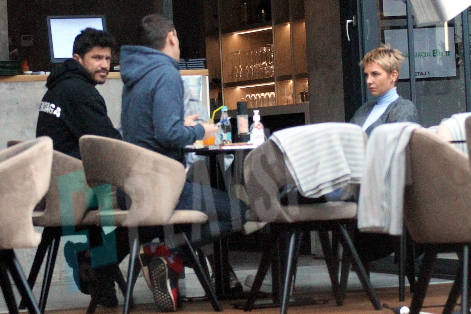 Dodel Tănase și iubita, la pețit de nași? Au luat masa cu soții Bourceanu