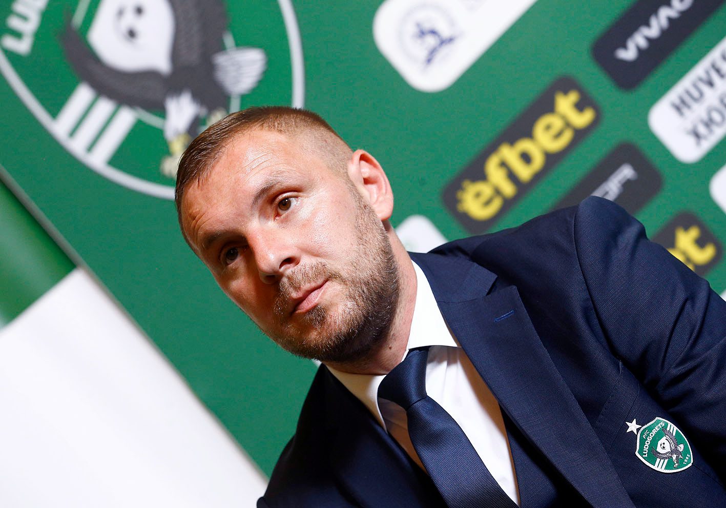 Cosmin Moți a agățat ghetele în cui și se pregătește de costum