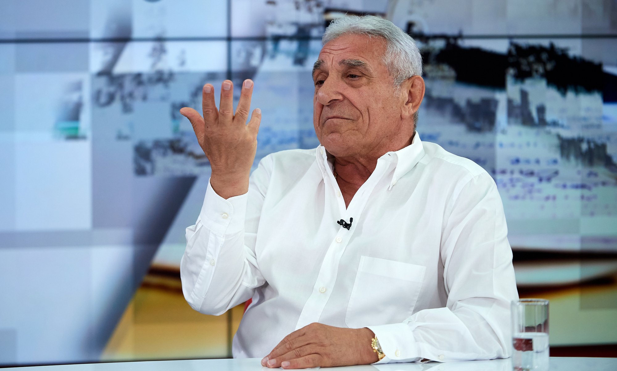 Ioan Becali a fost scăpat după intervenții la nivel înalt