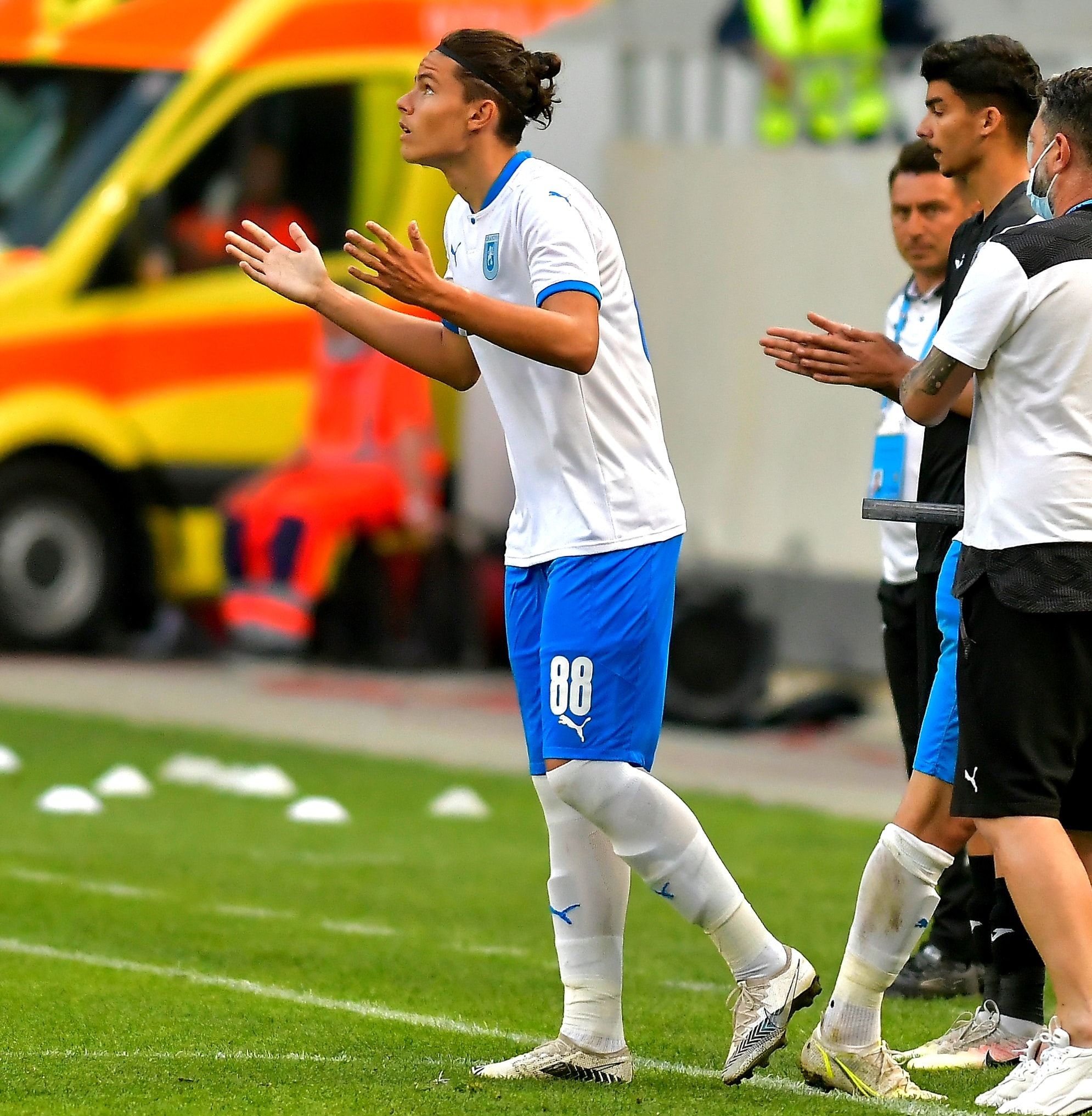 În memoria lui Ilie Balaci. Spectacol oferit de Atanas Trică la Craiova