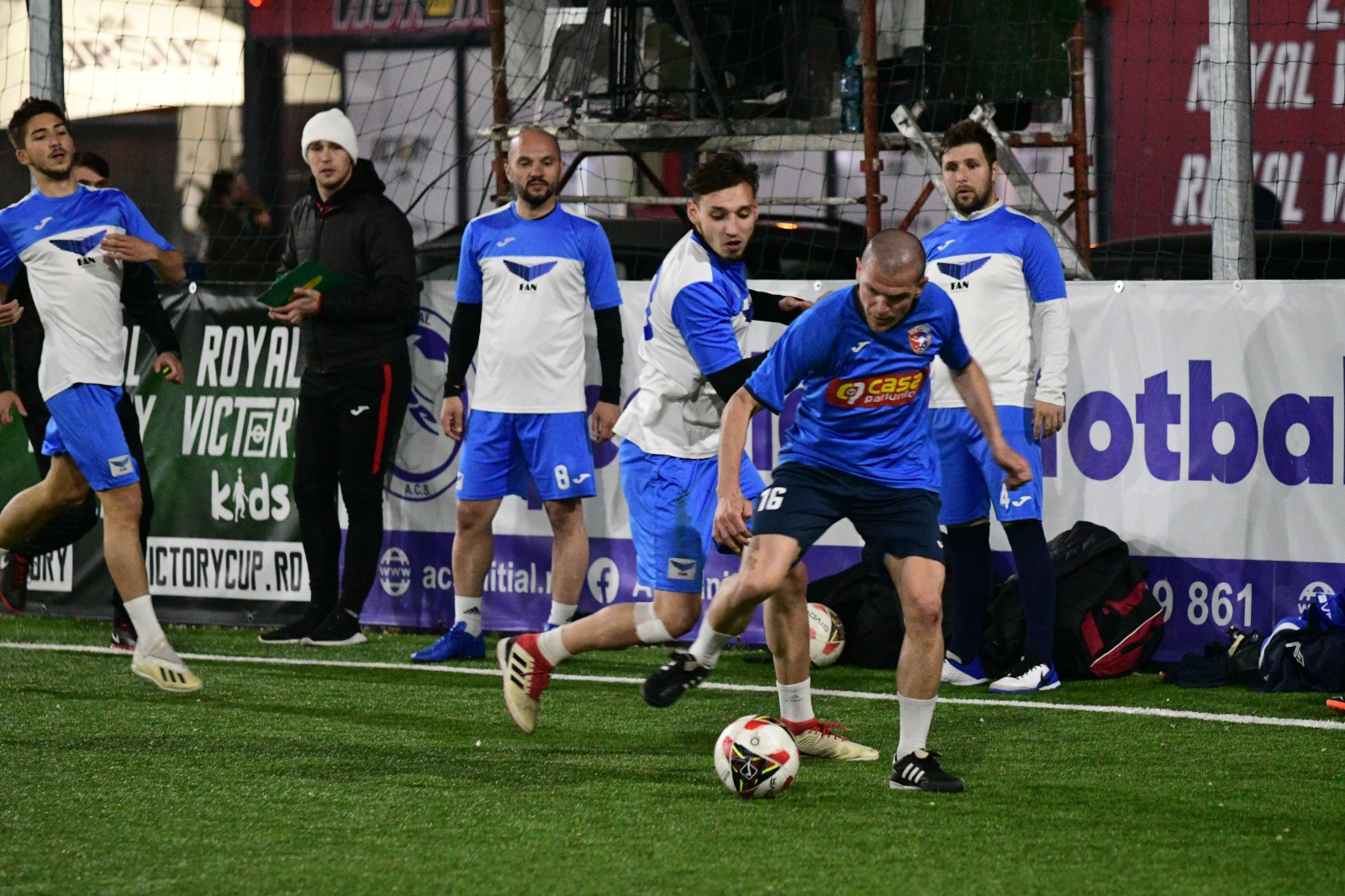 Fostul căpitan al FCSB merge la Mondialul de Minifotbal! Se bate cu ...