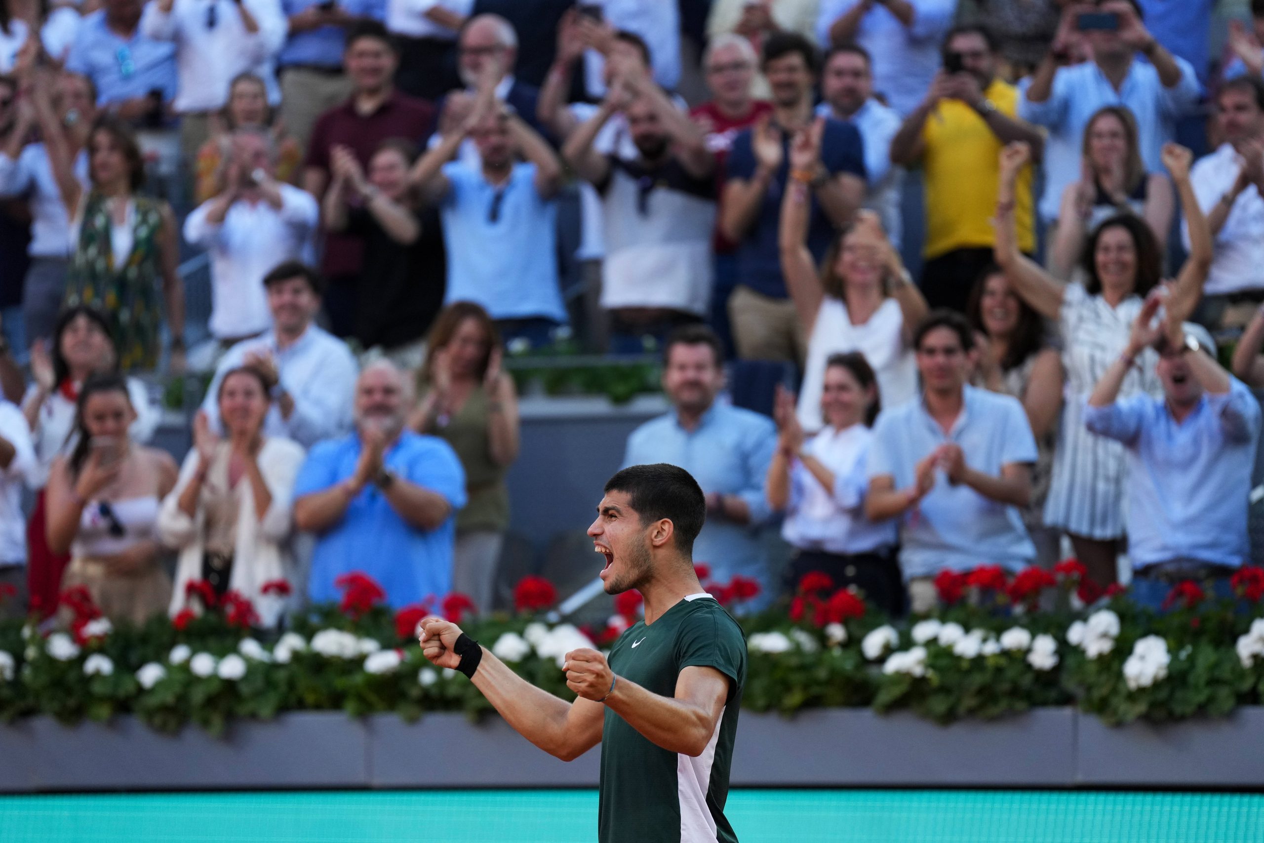 Noul copil-minune al tenisului mondial are lumea la picioare. Ce spun ...