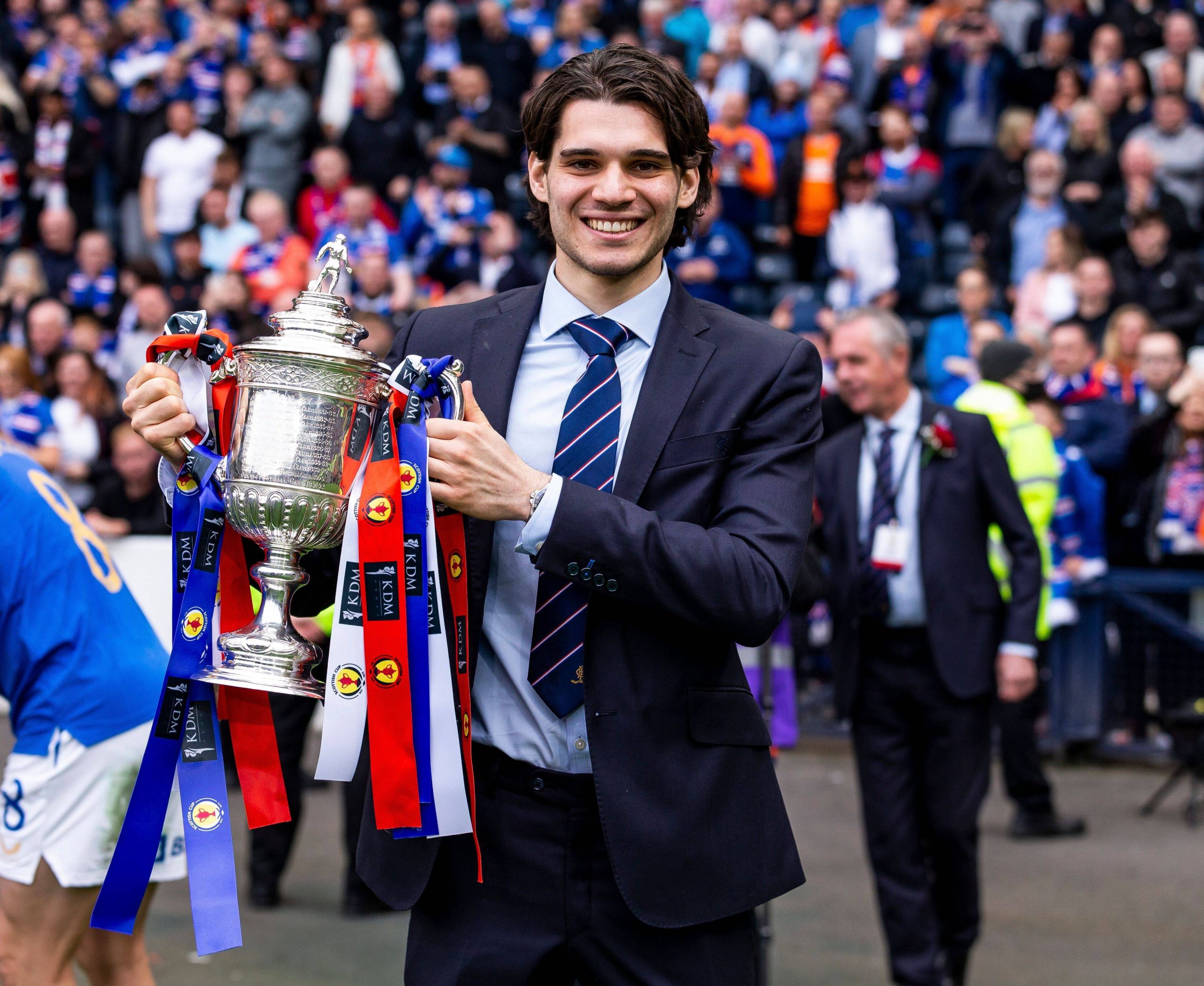 Turcii îi pregătesc venirea lui Ianis Hagi alături de alte staruri ale ...