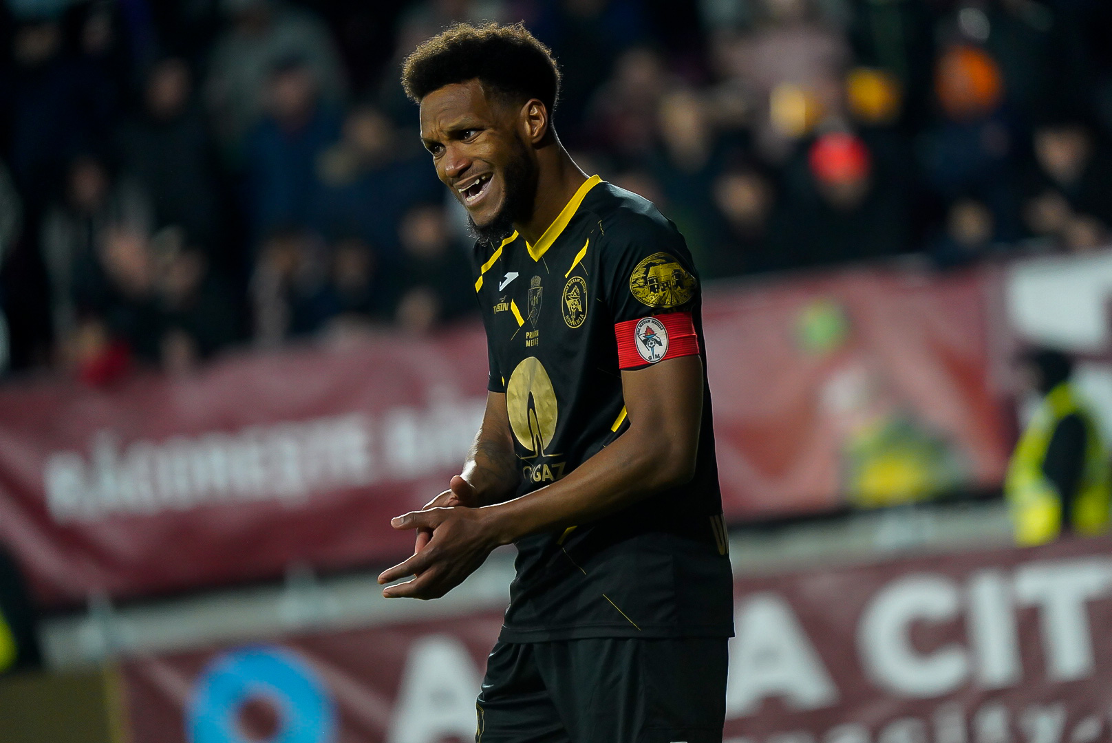 EXCLUSIV. Transfer pe ultima sută de metri reușit de Petrolul. Fundașul ...