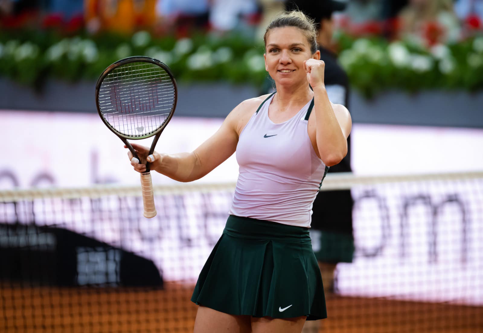 Suma fabuloasă pe care Simona Halep a încasat-o după ce s-a calificat în optimile de finală ale ...