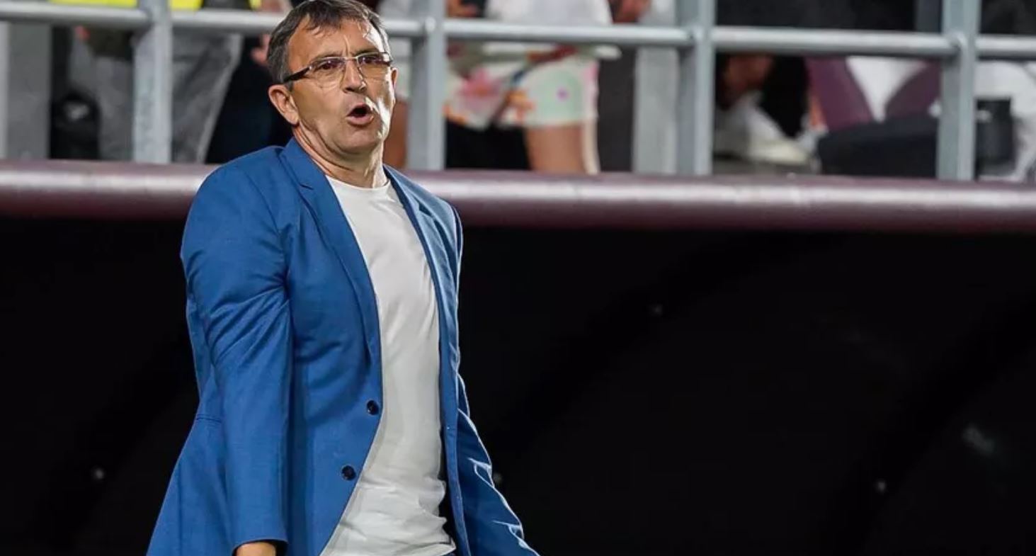 Eugen Neagoe, supărat pe arbitraj după U. Cluj - FCU Craiova 1-1: „A ...