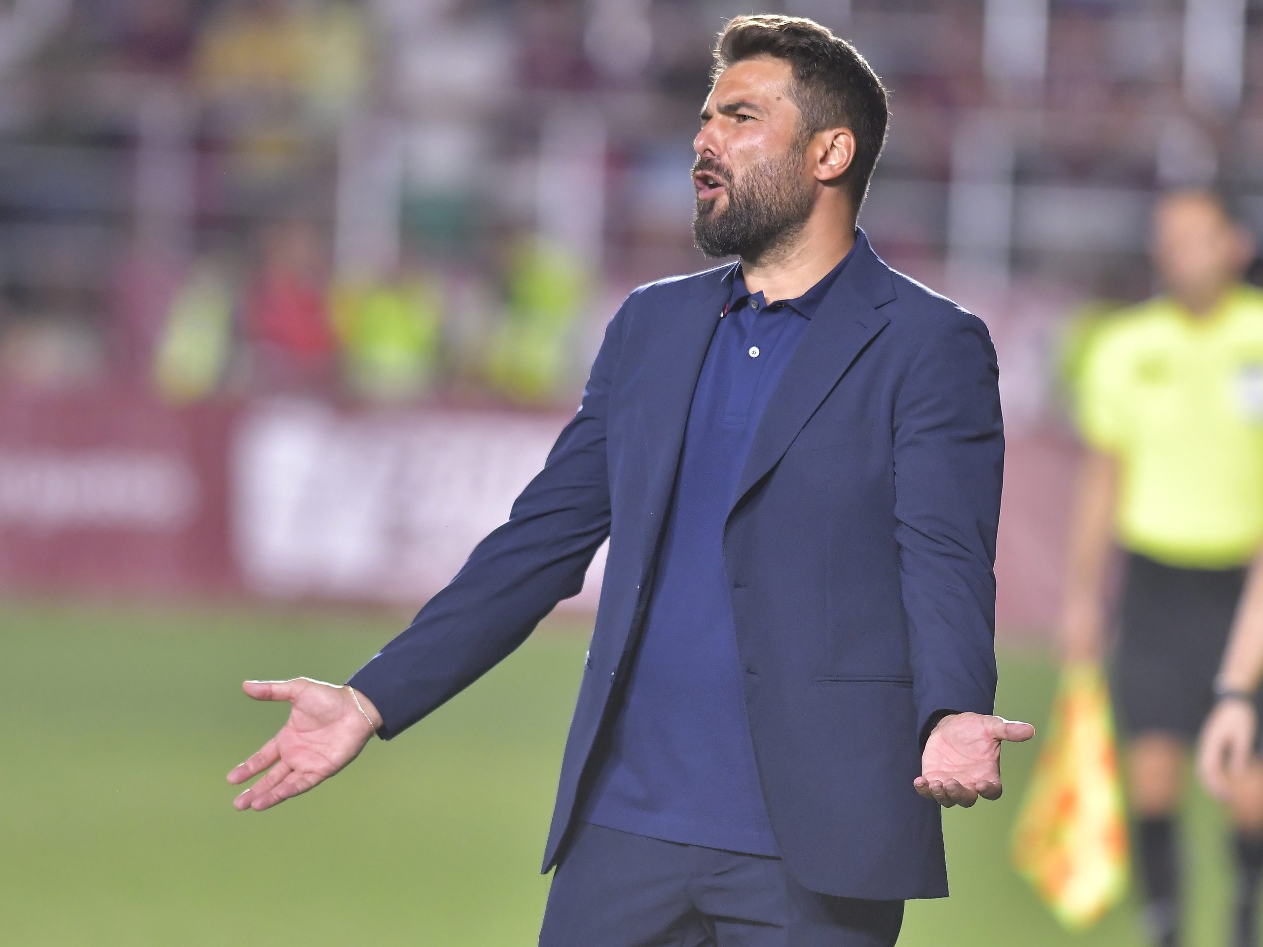 Adrian Mutu, bătut în vestiarul propriei echipe de lider