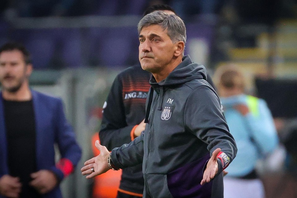 Anderlecht a rămas fără antrenor înaintea meciului cu FCSB! Felice ...