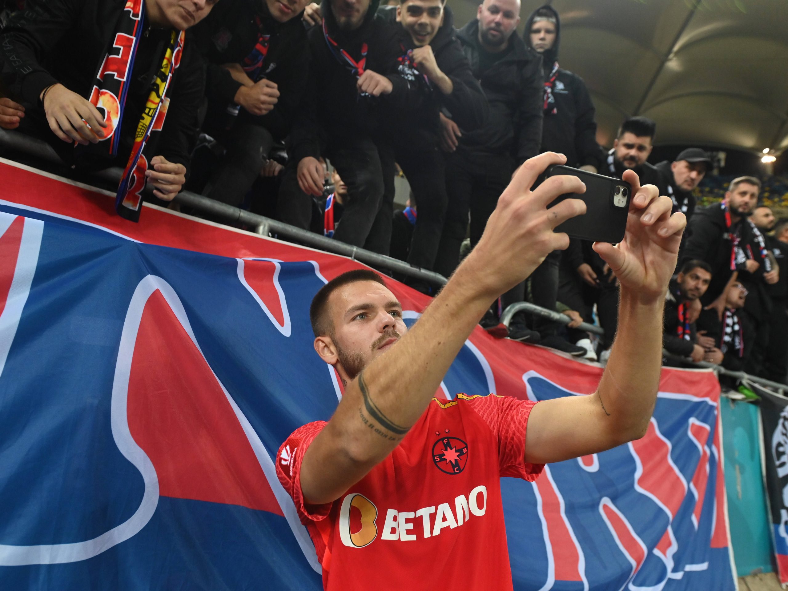 Titular pentru FCSB în meciul cu Rapid