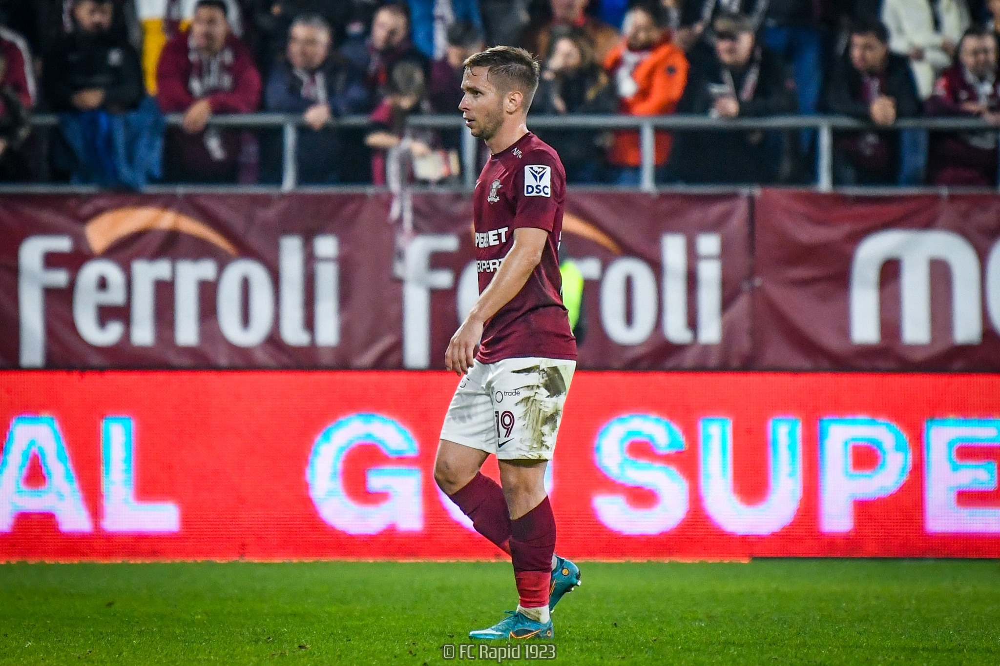 Un nou idol la Rapid. Răzvan Onea i-a cucerit pe fanii din Giulești