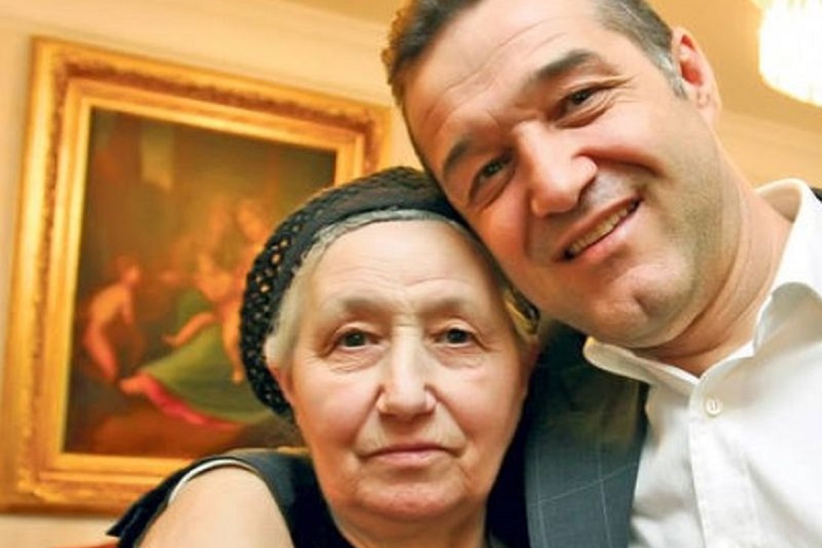 Câți ani are mama lui Gigi Becali. Povestea fabuloasă a Alexandrinei ...