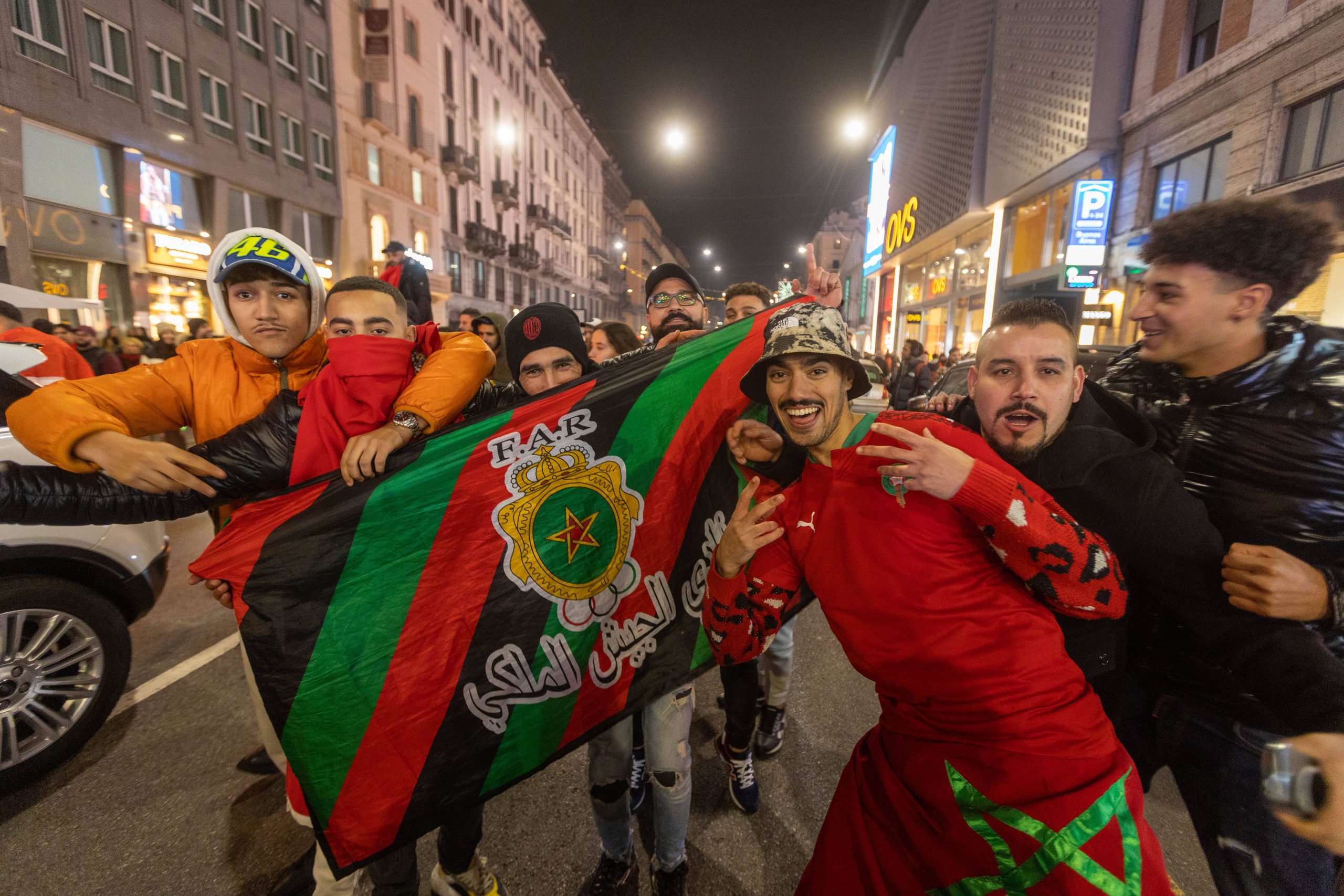 Mobilizare uriașă a suporterilor marocani pentru semifinala cu Franța ...