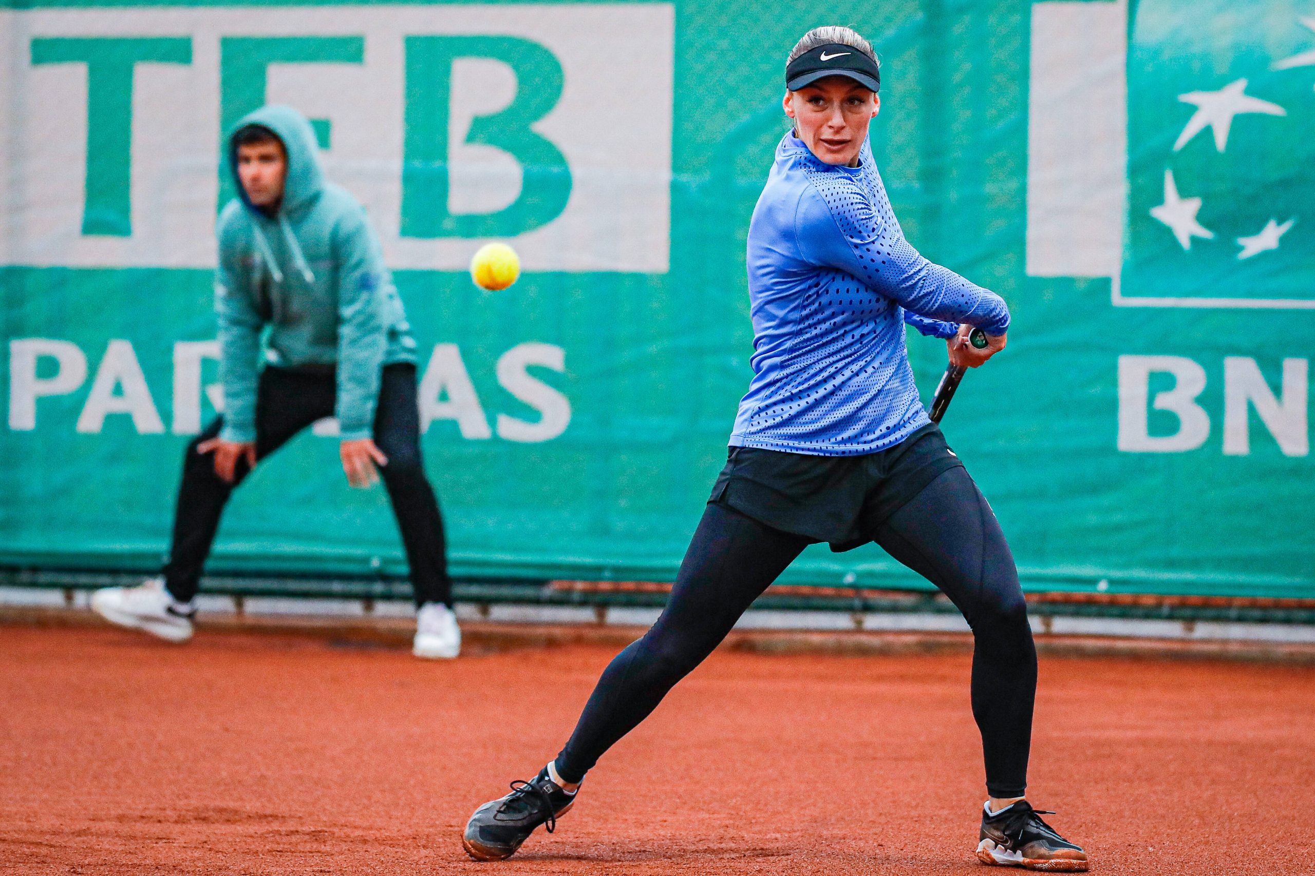 Ana Bogdan, spulberată în sferturile de finală de la Limoges. Românca a ...