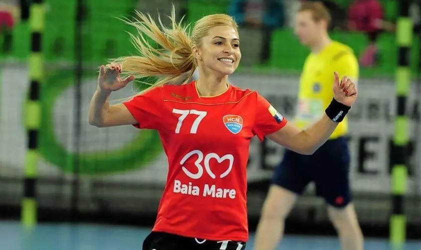 Vă mai amintiți de Ada Nechita, handbalista care s-a iubit pătimaș cu ...