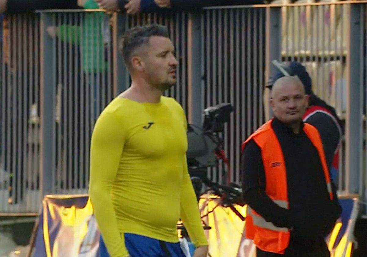 Mai avea puțin şi aducea halterele. Cu ce a venit Viorel Moldovan în direct după ce a râs de Budescu