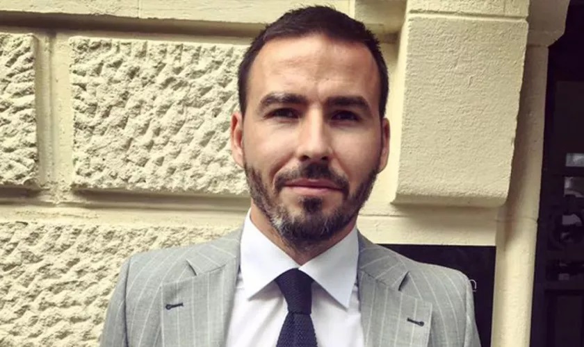 Adrian Cristea iubește din nou? Ipostaza inedită în care a fost ...