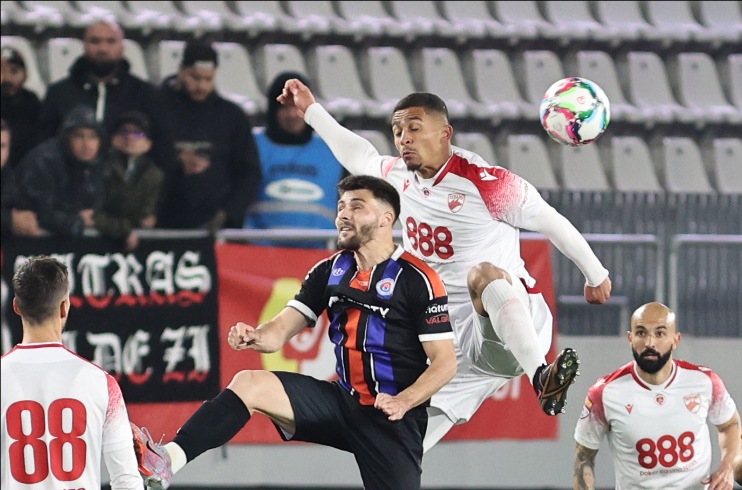 Oțelul - Dinamo 20:30, Live. Gălățenii pot obține matematic promovarea
