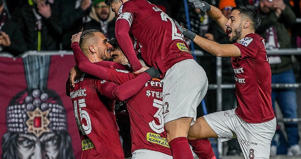 Jucătorii de la Rapid s-au dus la mall înainte de meciul cu Craiova. Au ...