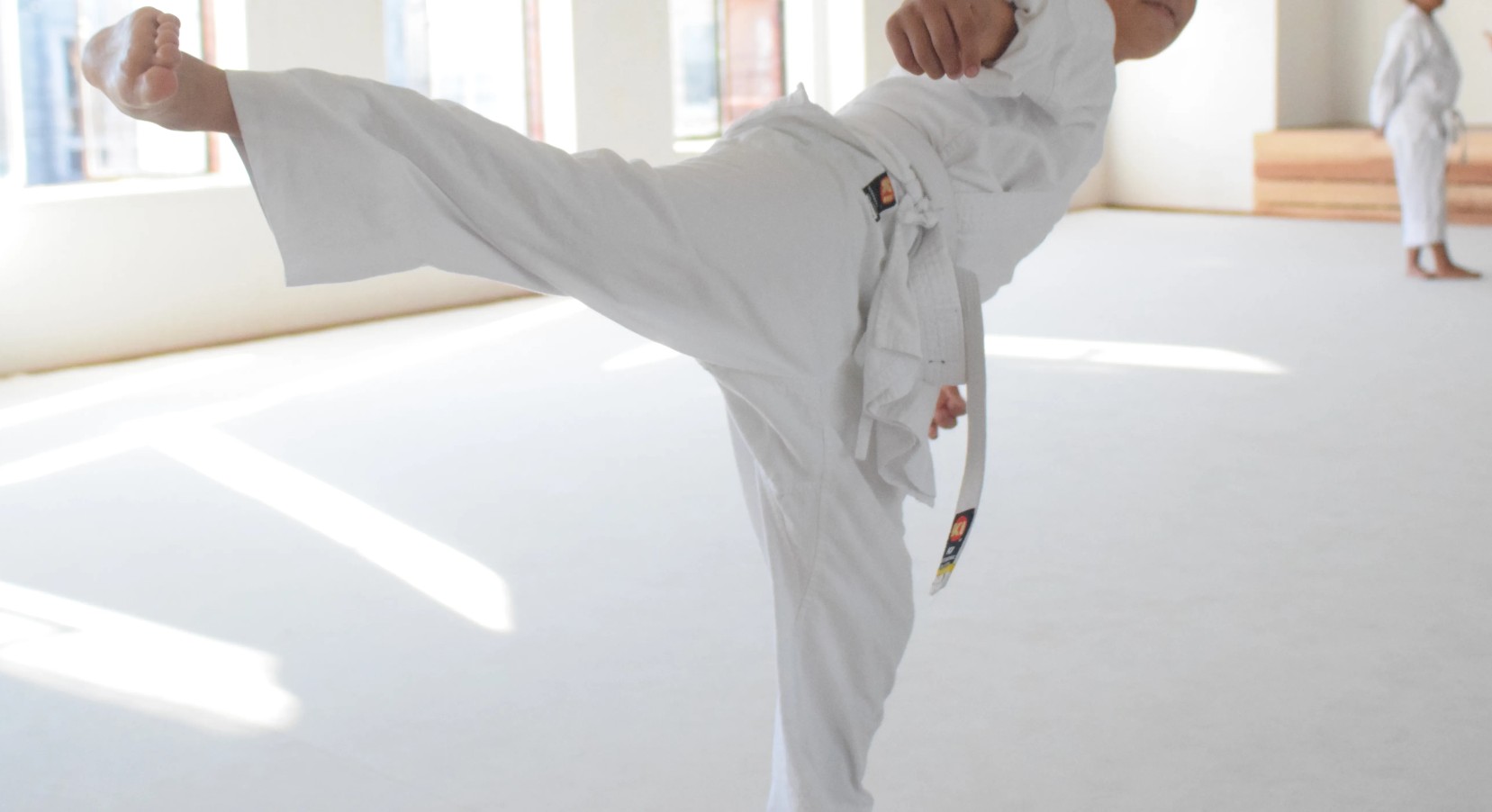 Român de 11 ani, campion mondial la karate. Cine e Andrei Grigore ...