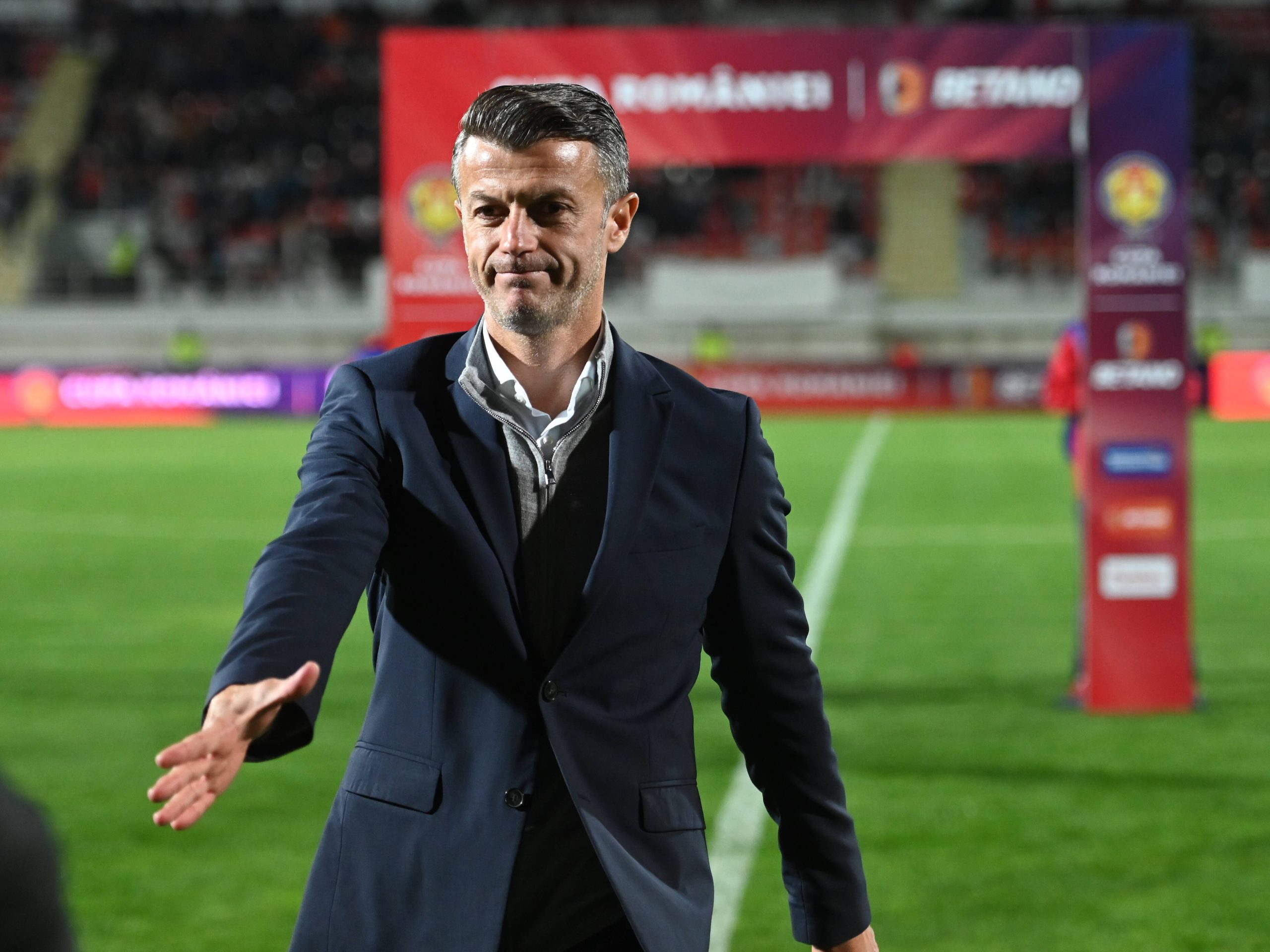 Ovidiu Burcă le-a stricat petrecerea gălățenilor