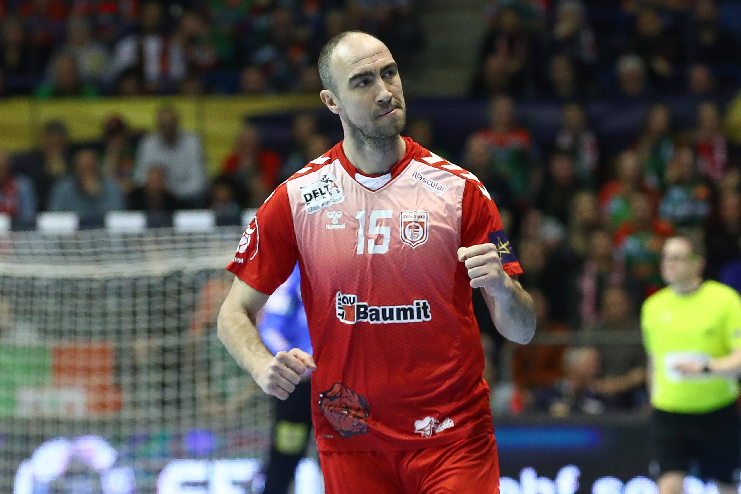 Steaua l-a luat pe căpitanul lui Dinamo