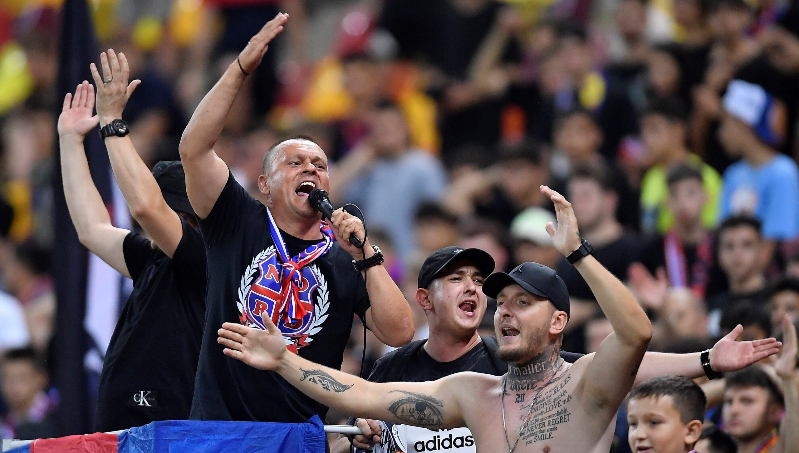 Liderul ultrașilor FCSB s-a dus peste jucători înaintea cutremurului cu CFR: "Îmi place să-i ...