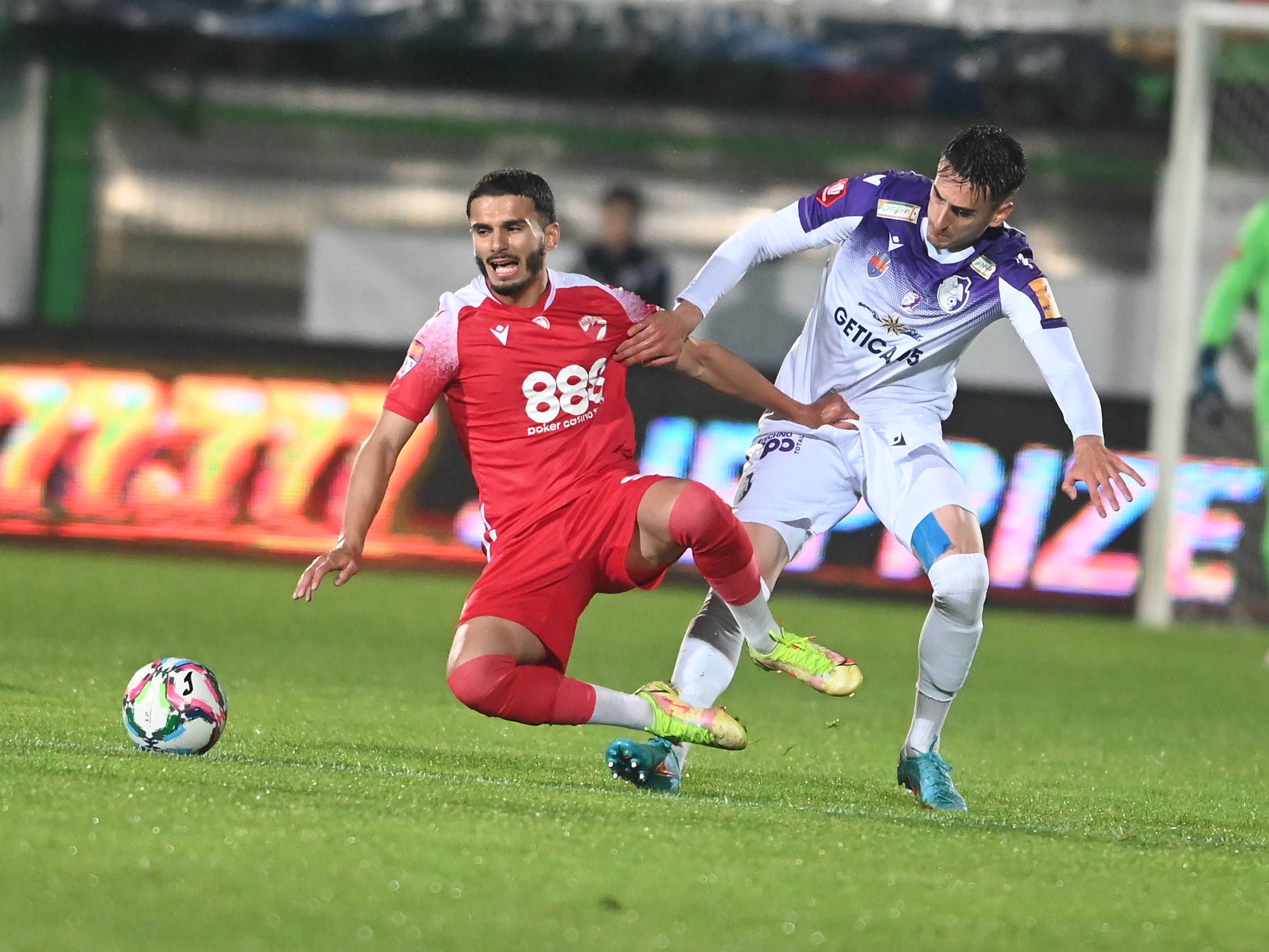 "Dinamo are nevoie de 10 transferuri. Stai să-l vedem pe Ghezali și în ...