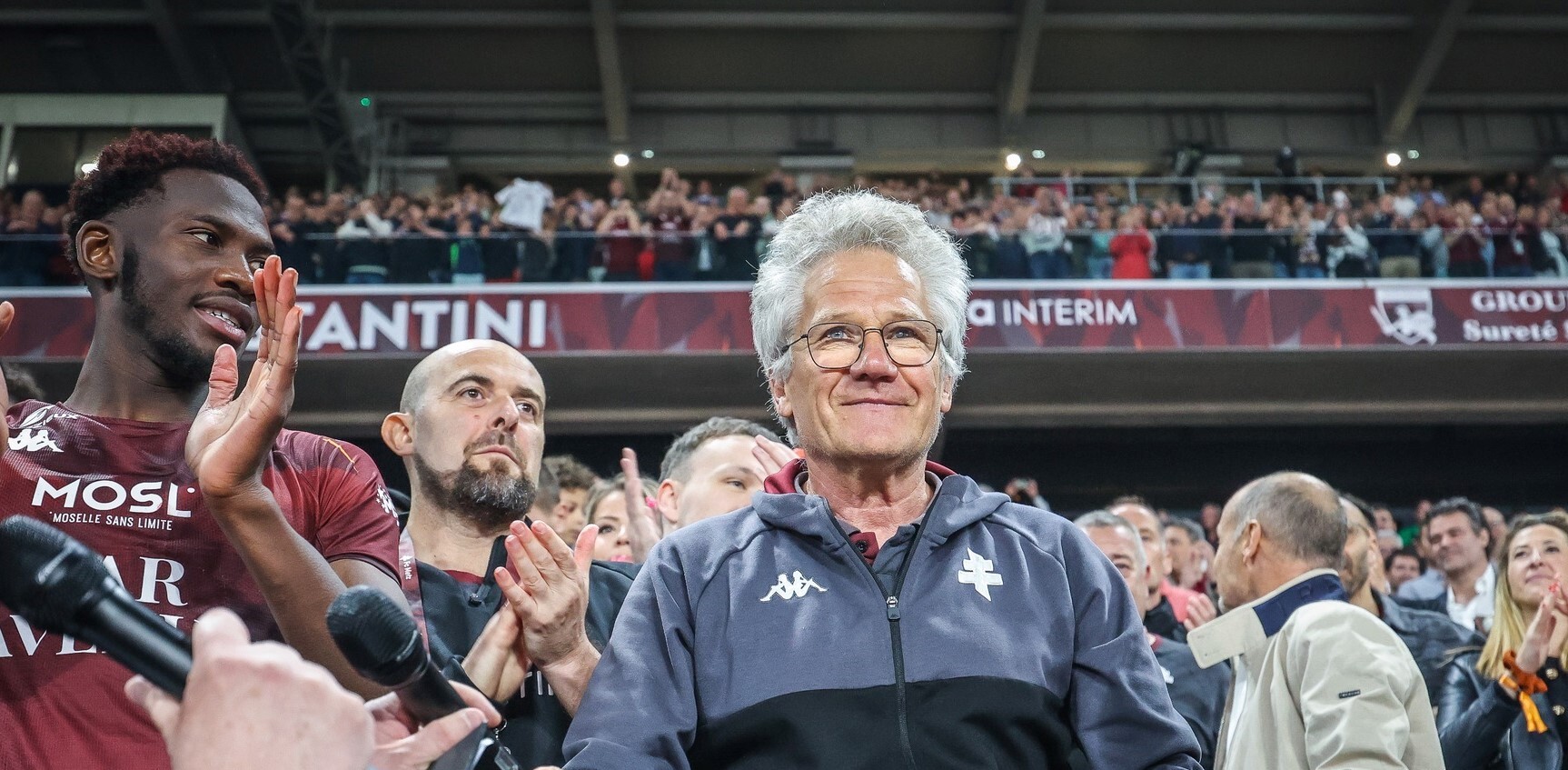 Boloni este zeu în Franța. Echipa antrenorului român, neînvinsă de trei ...