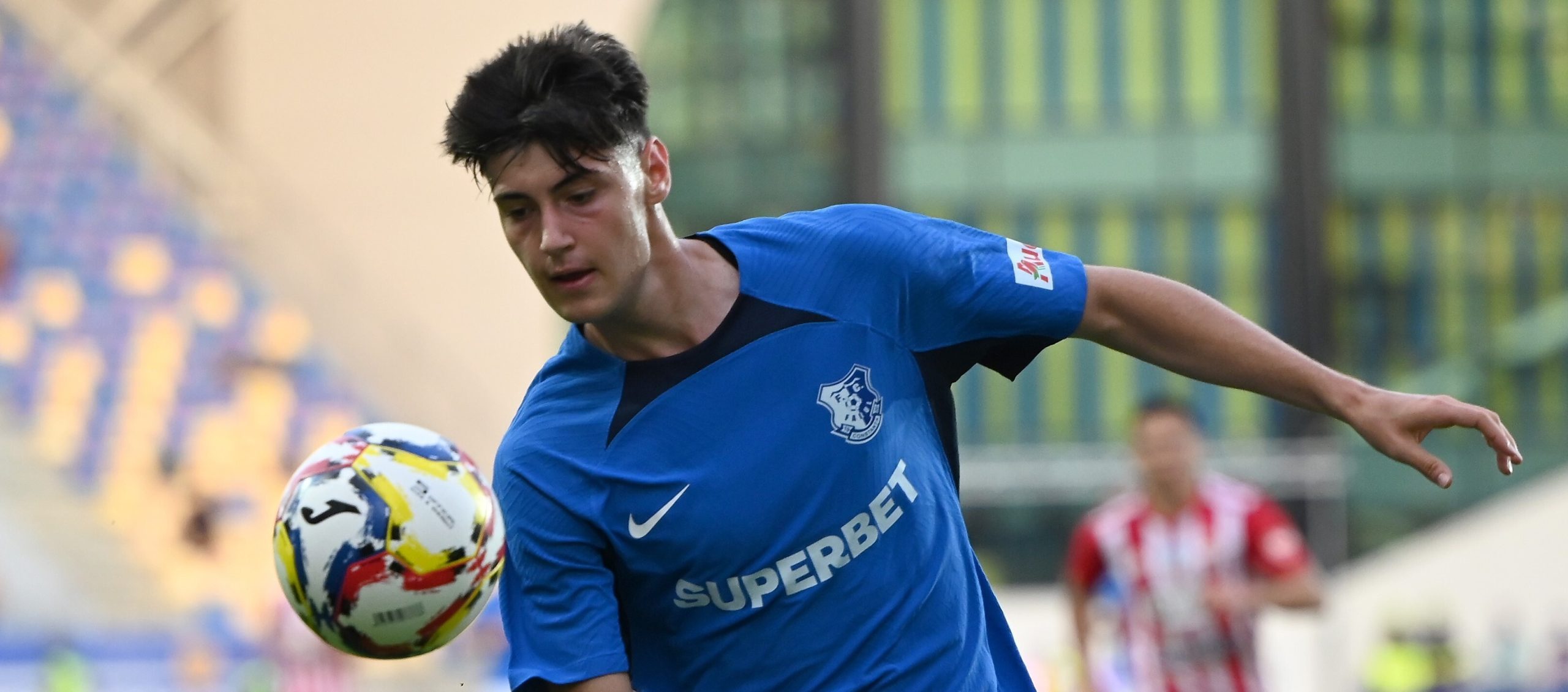 Ce scriu britanicii despre transferul lui Mazilu la Brighton. Mutarea ...