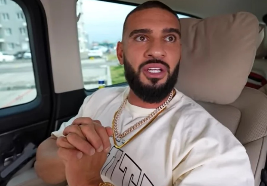 Dorian Popa, filmat într-un Rolls-Royce, la câteva zile după ce a rămas ...