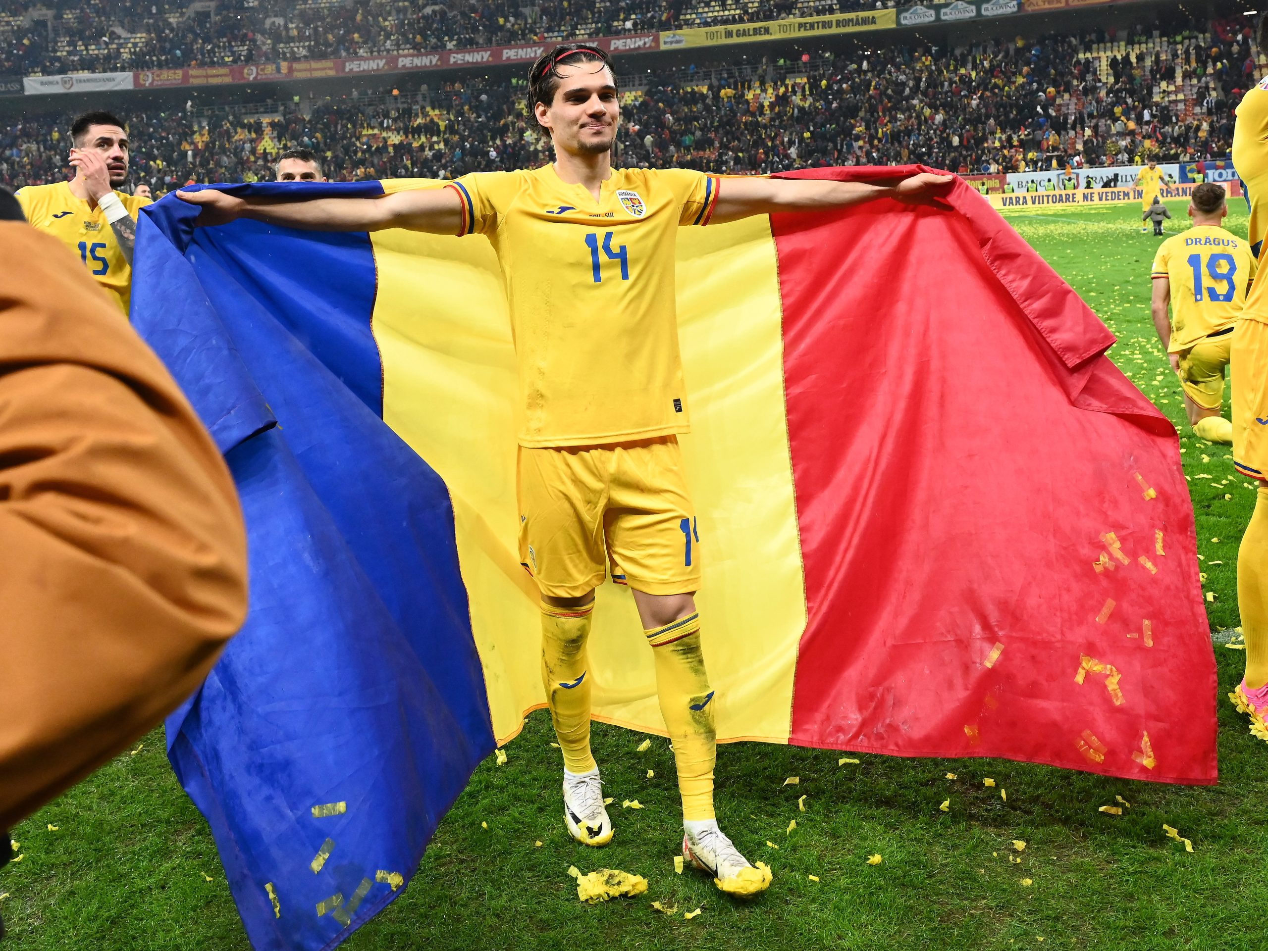 Ianis Hagi, elogiat de Rangers, după calificarea la EURO 2024. Ce au ...