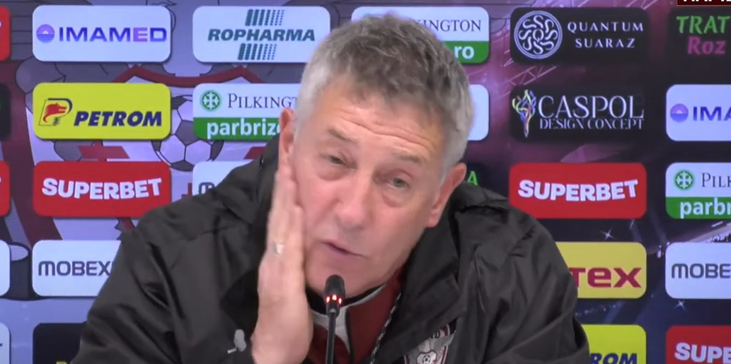 Cristiano Bergodi a avut o ieșire nervoasă și și-a dat două palme la conferința de presă! Scene ...