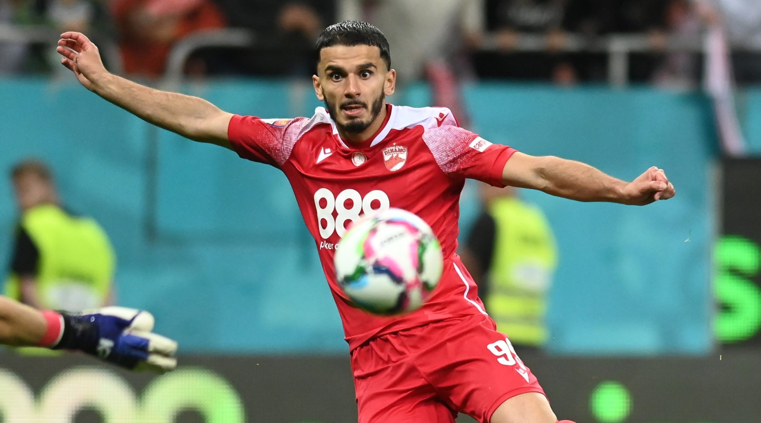 Surpriză uriașă! Ghezali, la un pas să plece de la Dinamo. Destinație ...