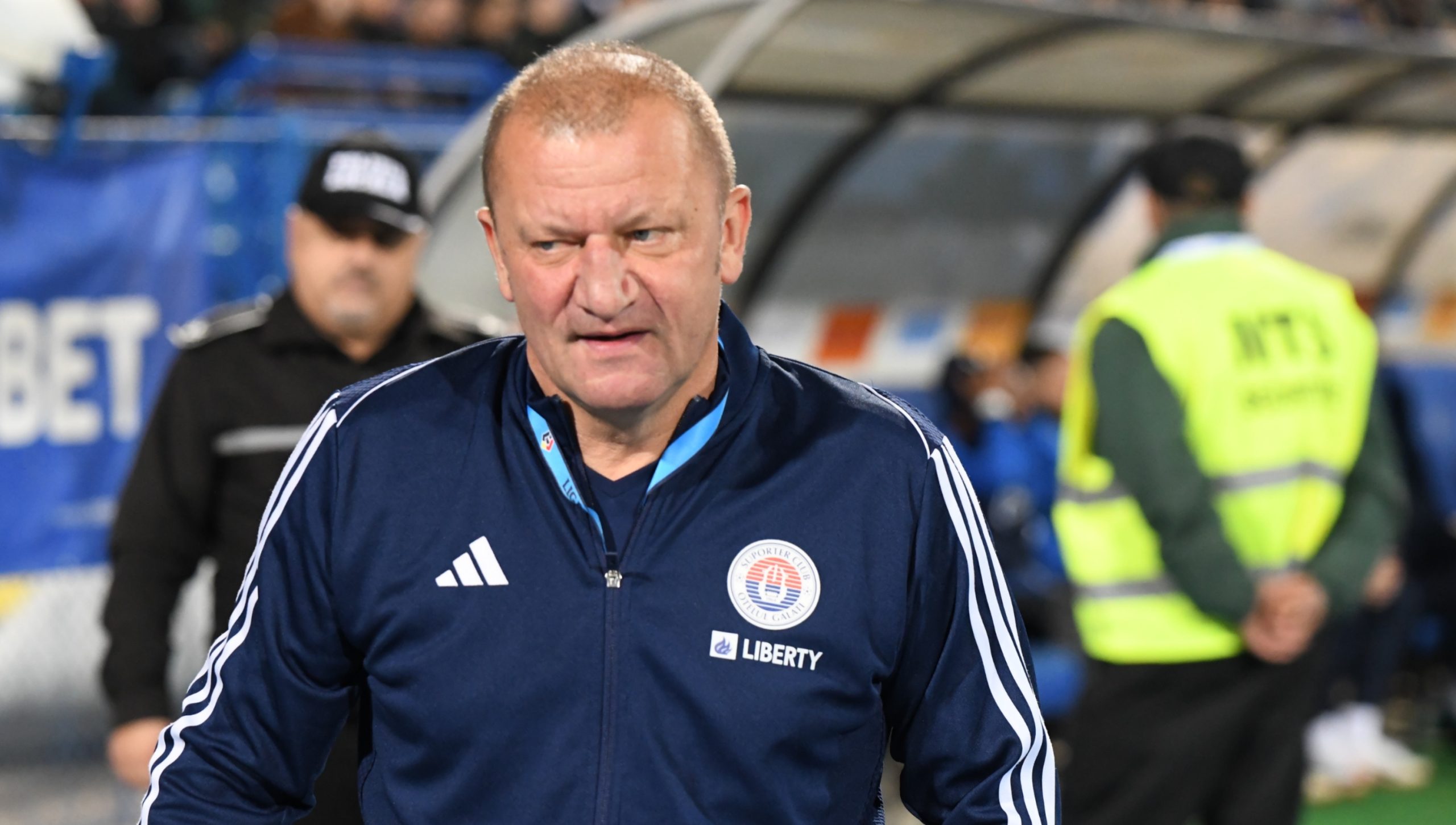 Dorinel, avalanșă de ironii după ce a luat bătaie de la Rapid: “Cel mai ...