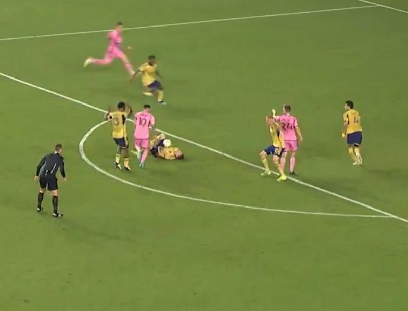 Lionel Messi a oferit „cel mai lipsit moment de fair-play din istorie ...