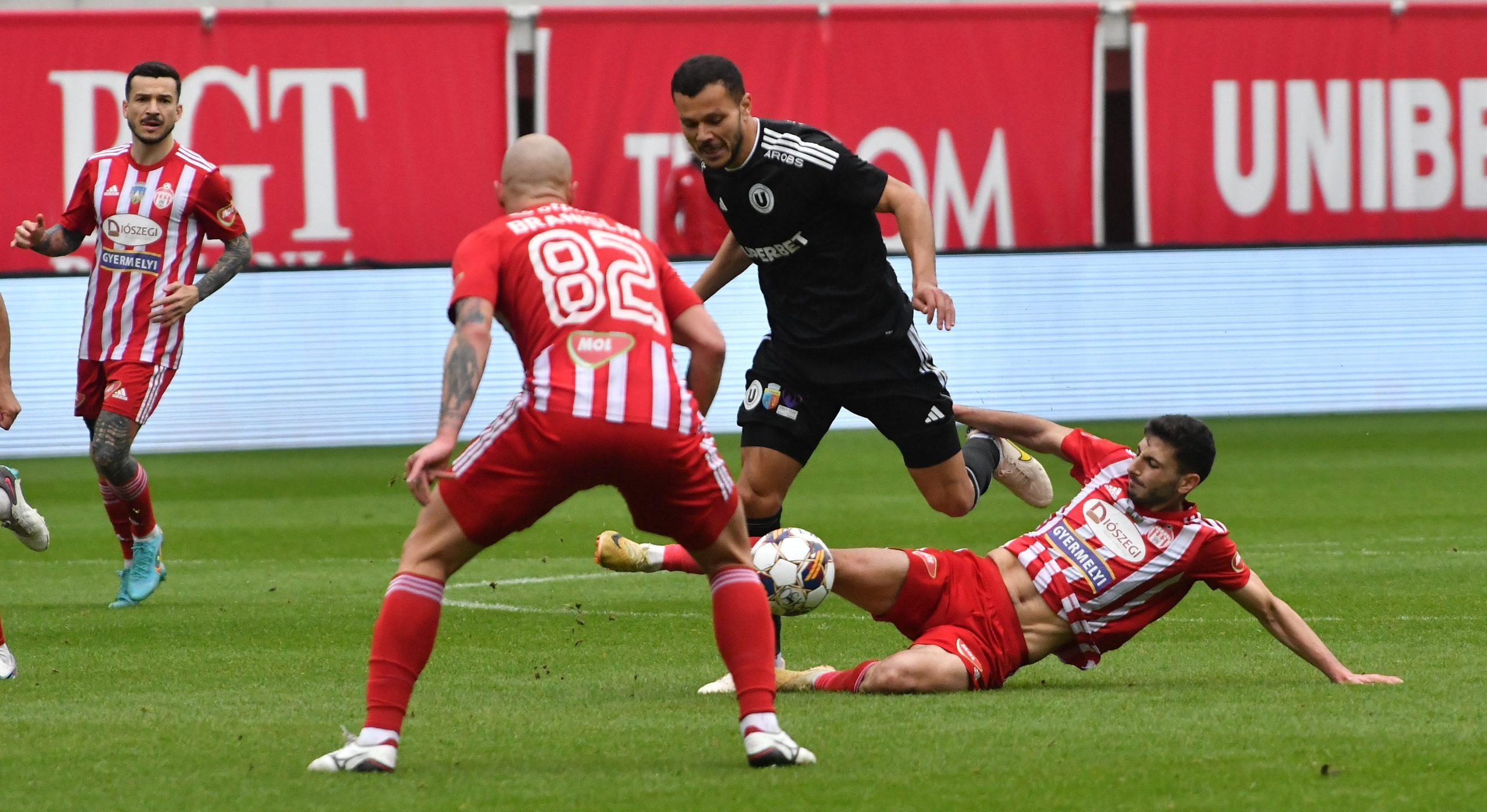 Un meci din SuperLiga a scris istorie în fotbalul mondial. Nu s-a mai ...