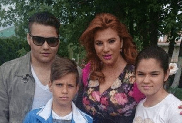 Fosta soție a lui Borcea și fiica lor de 20 de ani, fotografiate pe ...