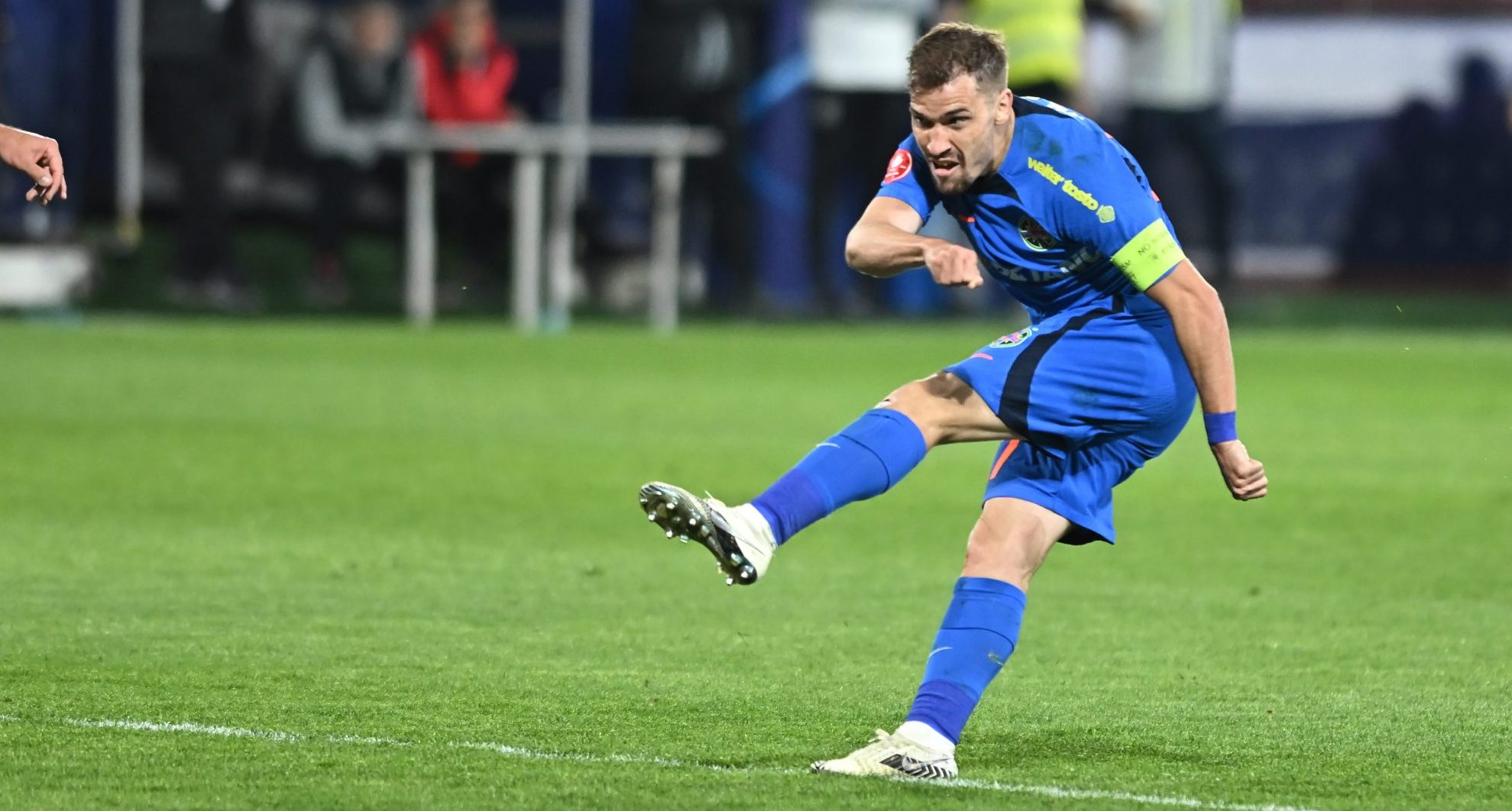 Darius Olaru dezvăluie cine este jucătorul de la FCSB pe care îl ...