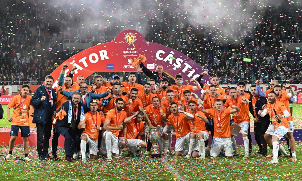 Corvinul mai vrea să facă o victimă la nivel înalt! Se duce după FCSB ...