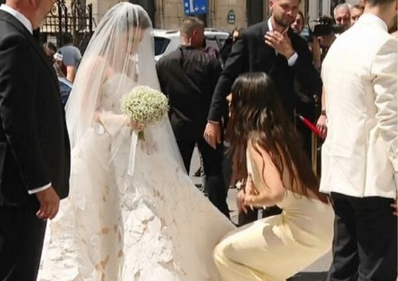 Hagi, în culmea fericirii. ”Regele”, socru mic la nunta ca în basme a ...